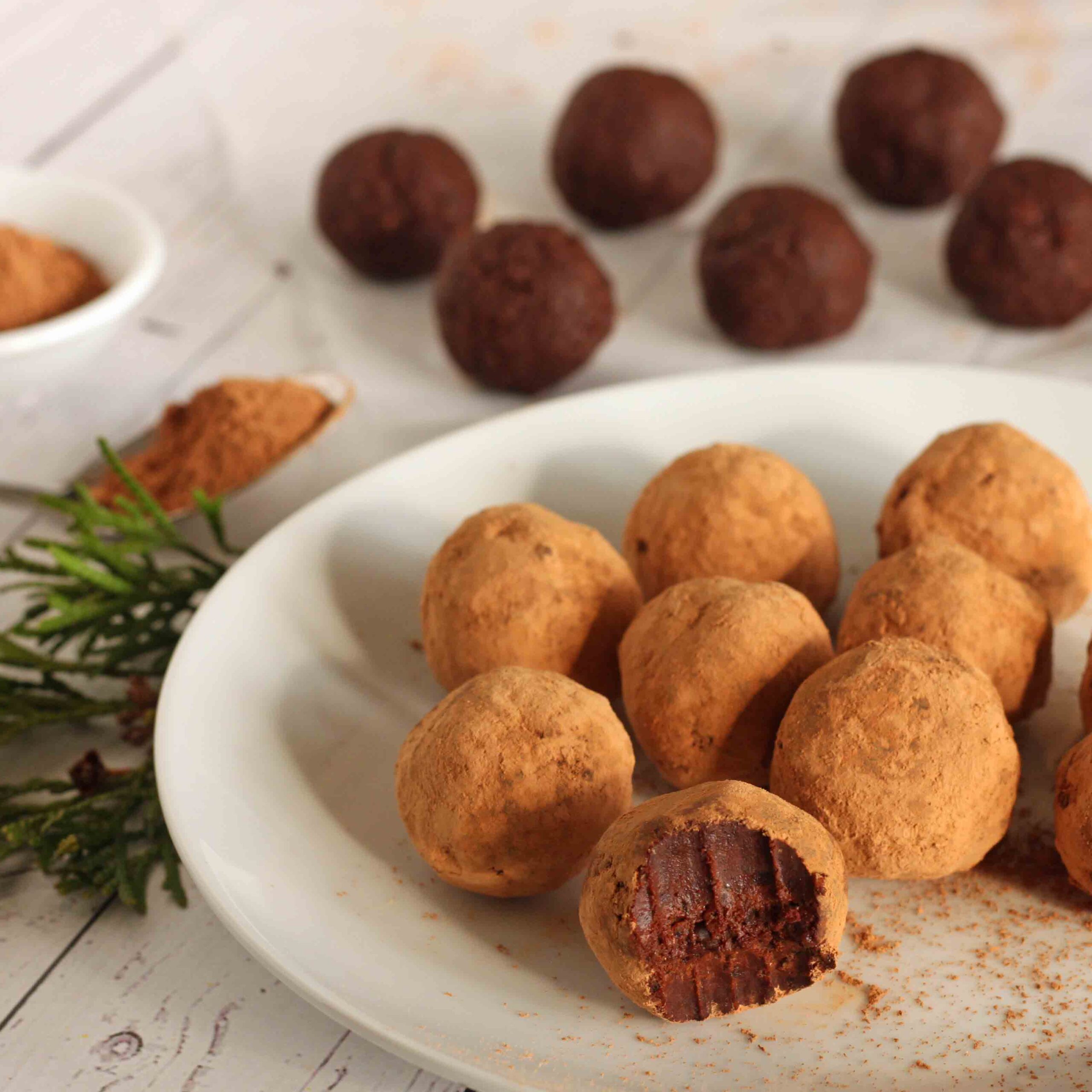 Easy Chocolate Peppermint Truffles